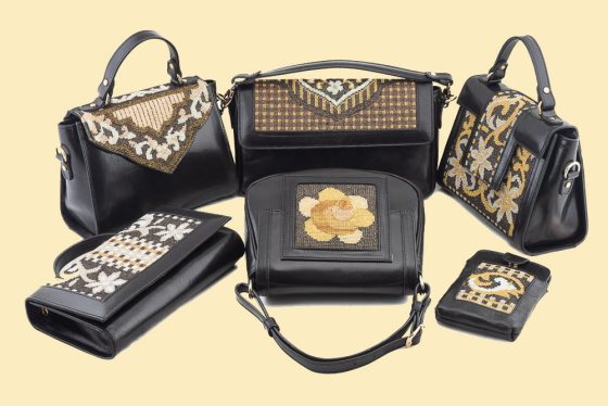 Hand embroidered bags - Monzouzou